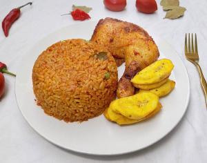 The National Dish of Nigeria | Nigerian Jollof Rice
